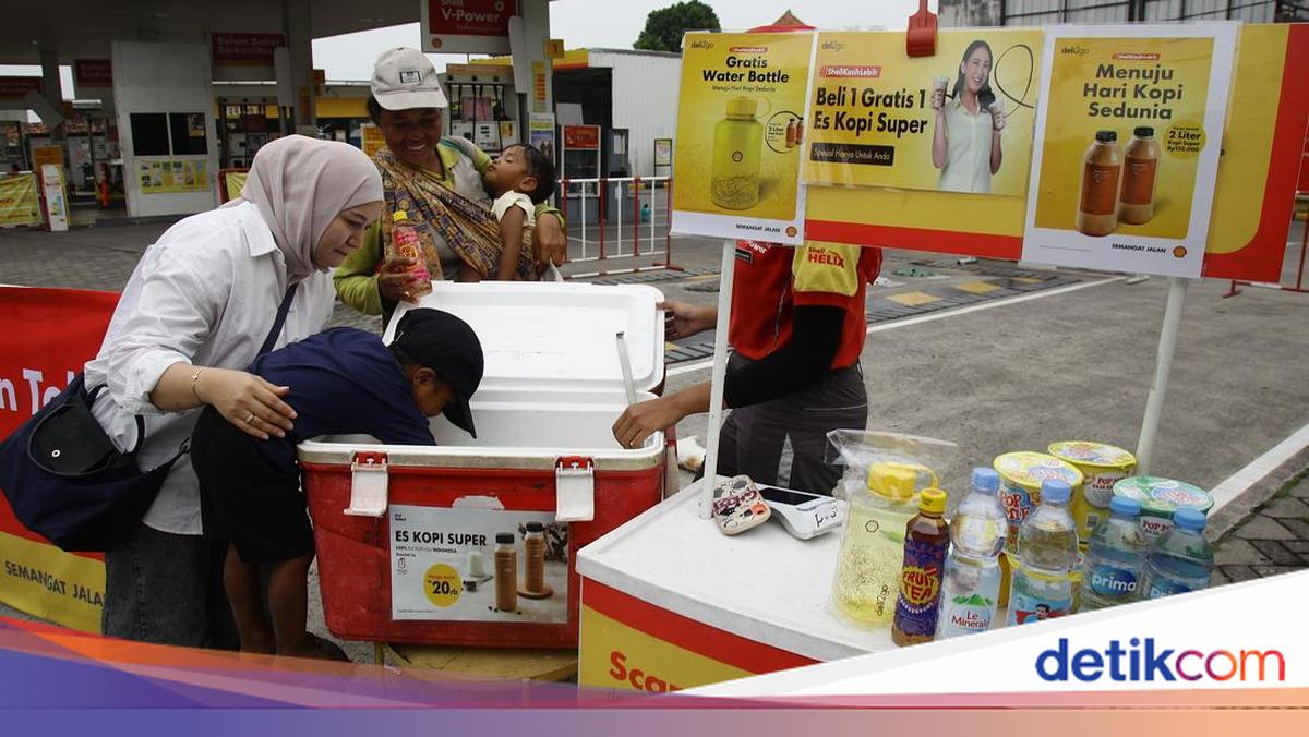 SPBU Shell Bintaro Beralih Jualan Minuman Saat BBM Habis
