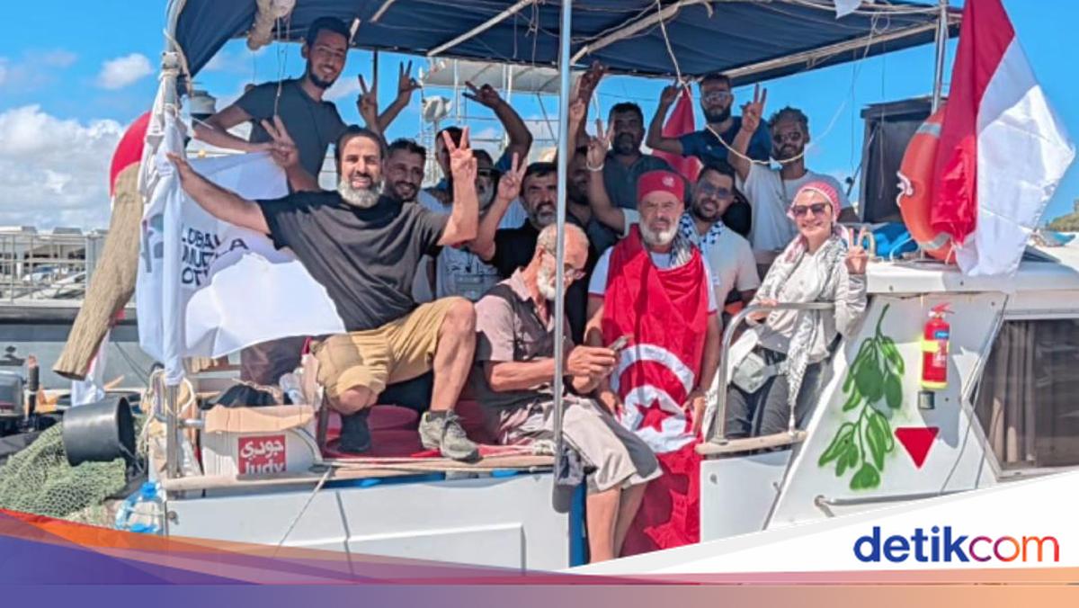 Senyum Wanda Hamidah-Tim, Kapal Berlayar Lagi ke Gaza Usai Terdampar di Kelibia