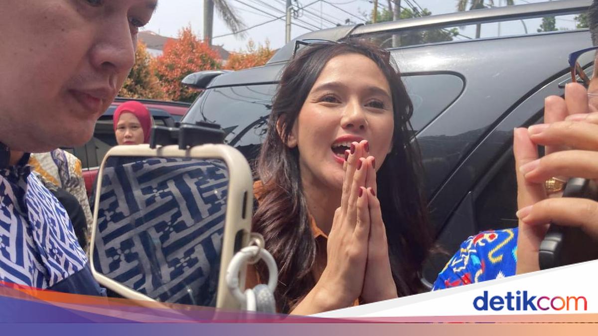 Meiza Aulia Coritha, Istri Eza Gionino Pertama Kali Muncul Usai Gugat Cerai