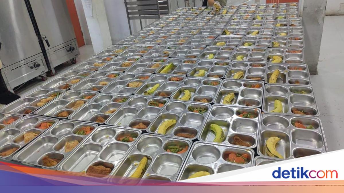 Melihat Langsung Dapur MBG Palmerah di Tengah Kasus Keracunan Massal