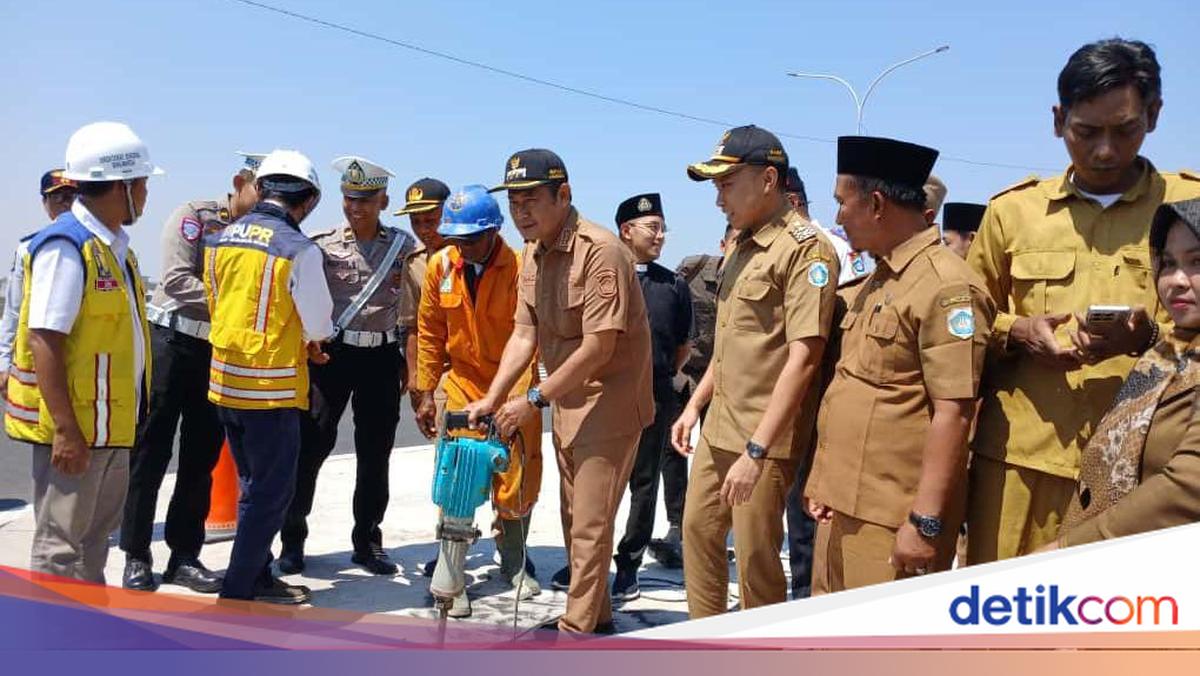 Pemkab Lamongan Pasang APILL di Dua Titik Rawan Kecelakaan JLU