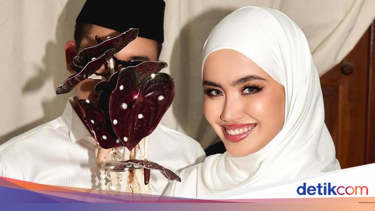 7 Potret Pernikahan Sederhana Sashfir di KUA, Hijab Simple Bikin Kagum