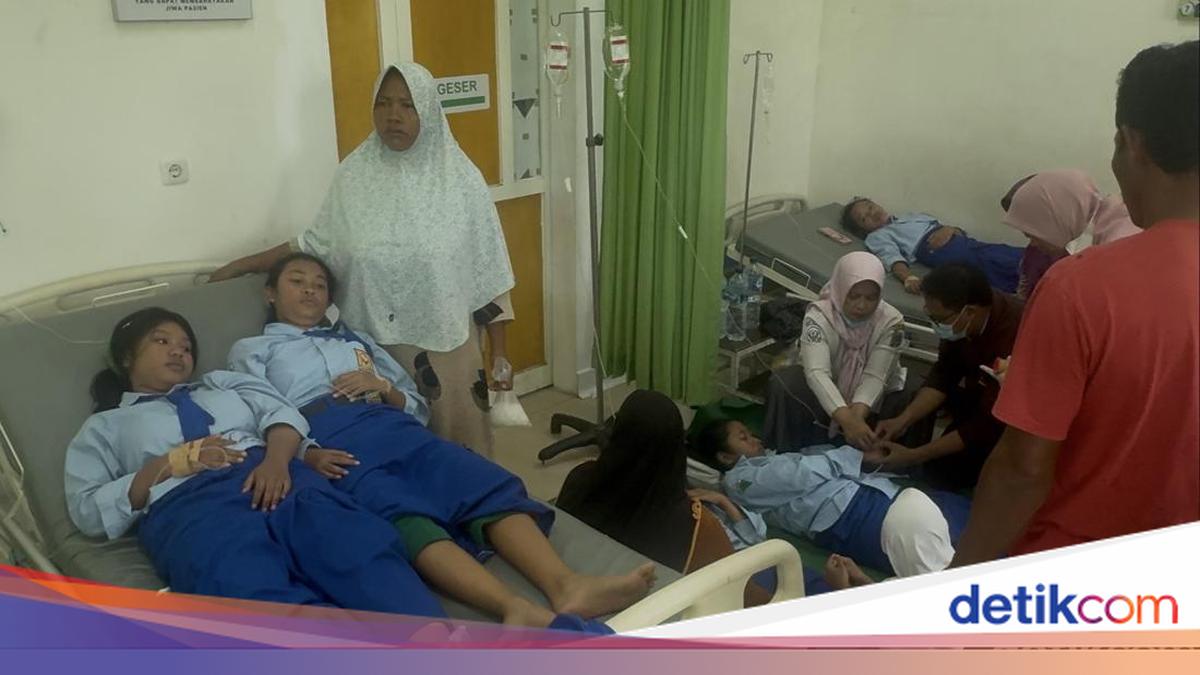 173 Siswa SMPN 1 di Rembang Keracunan Mi Ayam MBG, 13 Rawat Inap