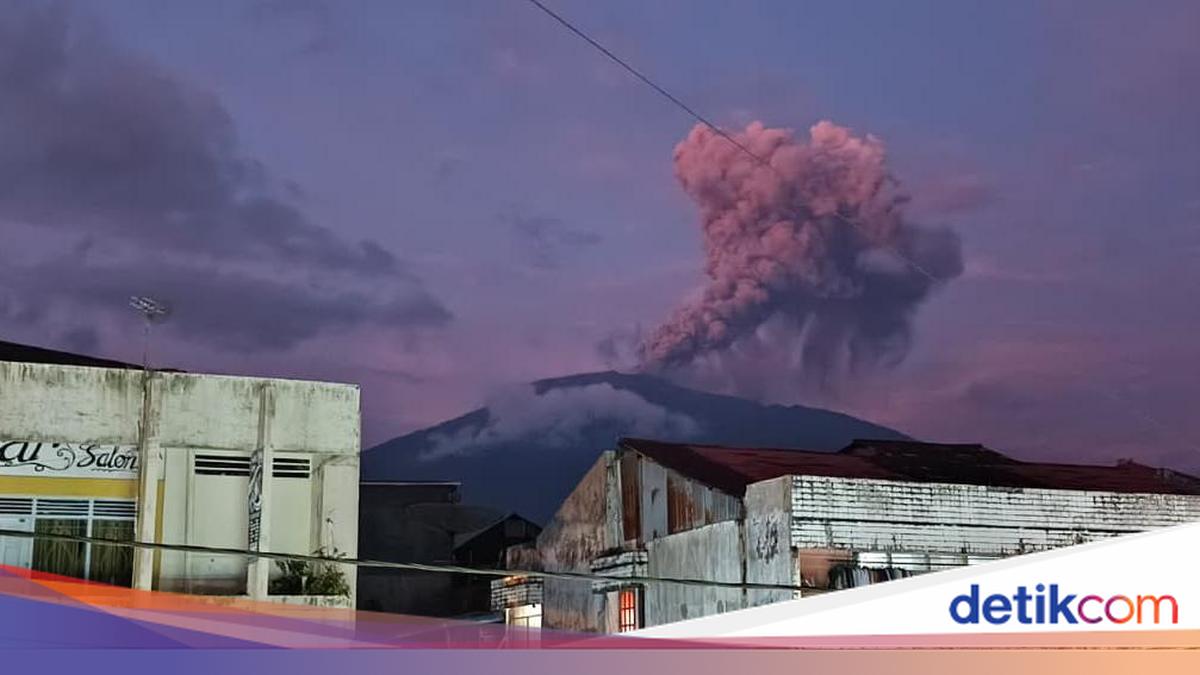 Gunung Marapi Erupsi Lagi, Semburkan Abu Vulkanik Setinggi 1.000 Meter