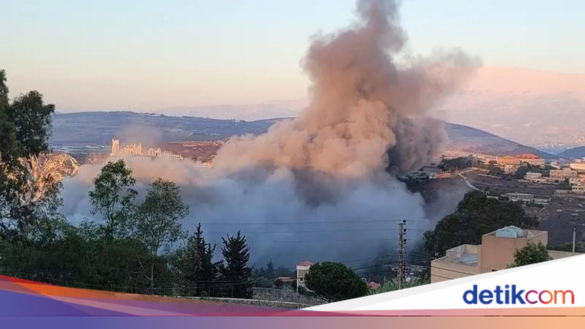 Israel Serang Lebanon, Rentetan Ledakan Terdengar-Asap Mengepul di Beirut