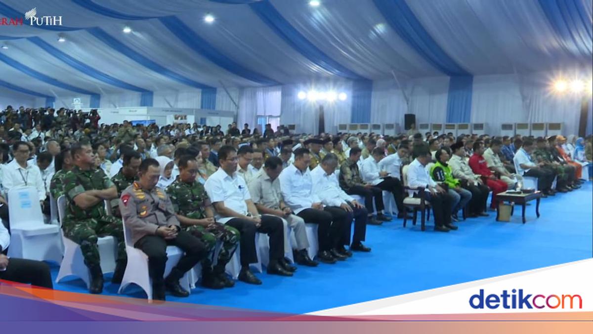 Prabowo Hadiri Serah Terima 25 Ribu Rumah Subsidi di Cileungsi Bogor
