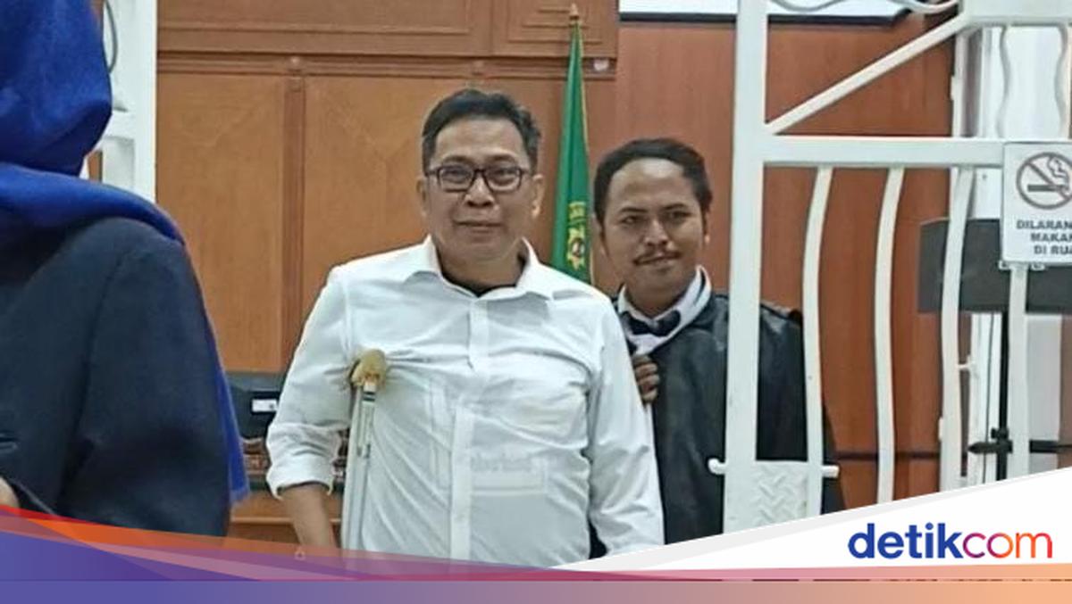 Eks Kadinsos Makassar Mukhtar Tahir Divonis 4 Tahun Bui-Denda Rp 100 Juta