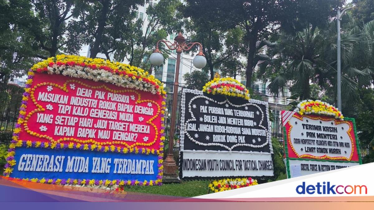 Etleboro.org - Purbaya Dikritik Tak Naikkan Cukai Rokok, Karangan Bunga ...