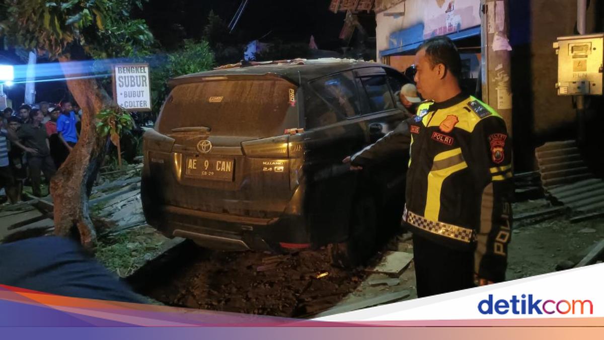 Detik-detik Mobil Rombongan Cantika Davinca Tabrak Pemotor hingga Tewas