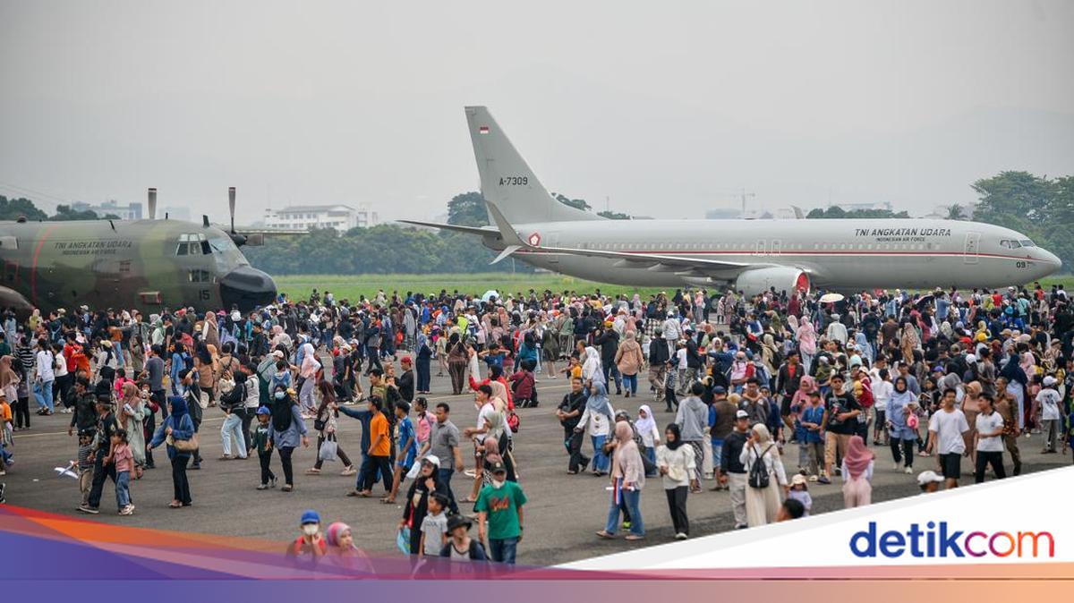 29 Pesawat TNI Dipamerkan, Ribuan Warga Serbu Open Base Lanud Husein ...