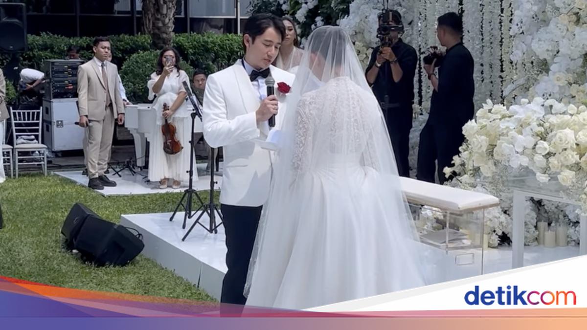 Amanda Manopo Resmi Menikah dengan Kenny Austin