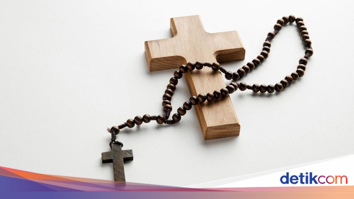 Panduan Doa Rosario Minggu 26 Oktober 2025: Renungan Peristiwa Mulia