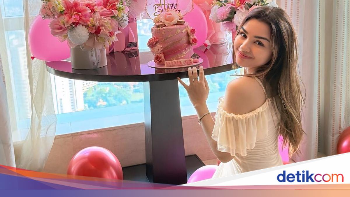 Nurah Pasya Ultah ke-34, Dapat Kado Calon Mantu