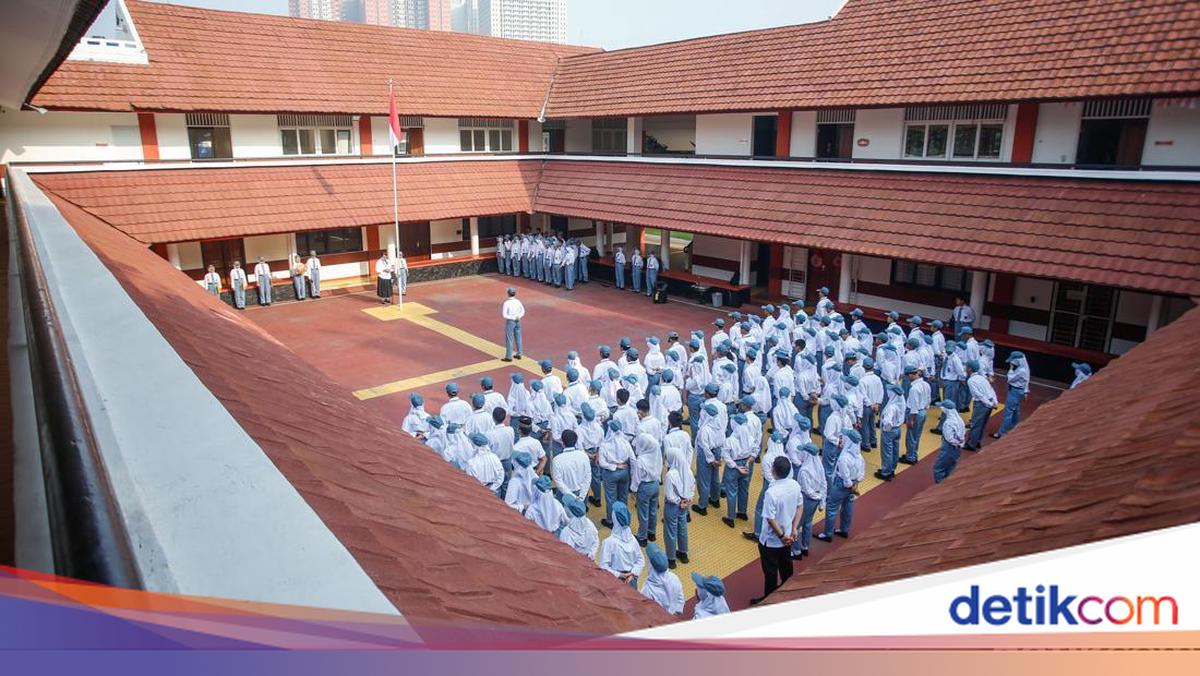 SRMA 13 Bekasi Jadi Harapan Baru Anak-Anak Keluarga Miskin Ekstrem