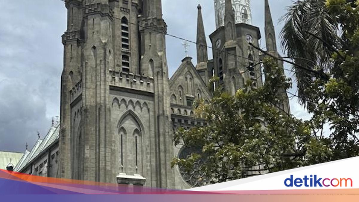 Melihat Pameran Relikui Santo Carlo Acutis, Orang Suci dari Generasi ...