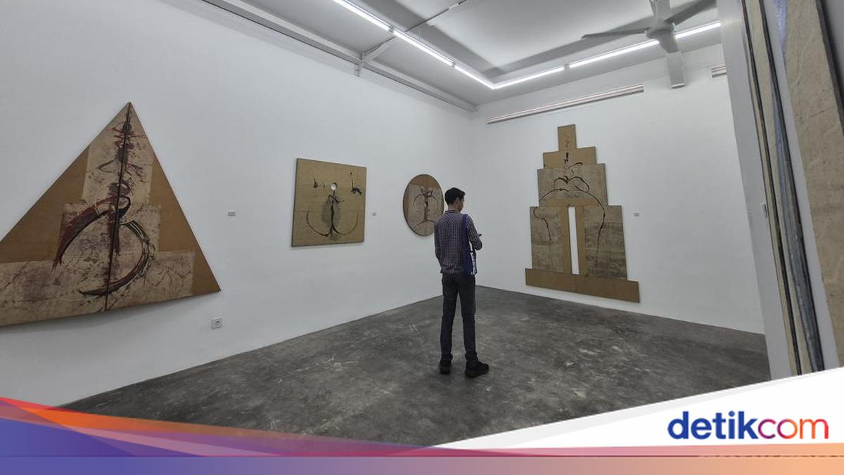 4 Dekade di Bali, Peter Dittmar Persembahkan Pameran Artistik ...