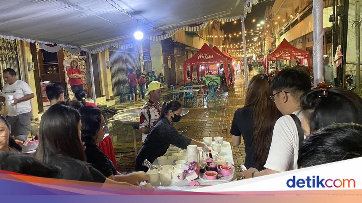 Bakso Ikan Kakap Waroeng Semawis Semarang Ludes Saat Hujan Deras