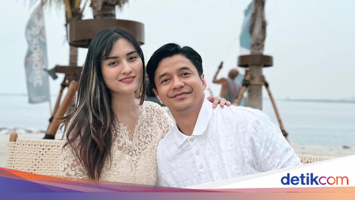 Angbeen Rishi dan Adly Fairuz Kompak Absen di Sidang Perdana Cerai