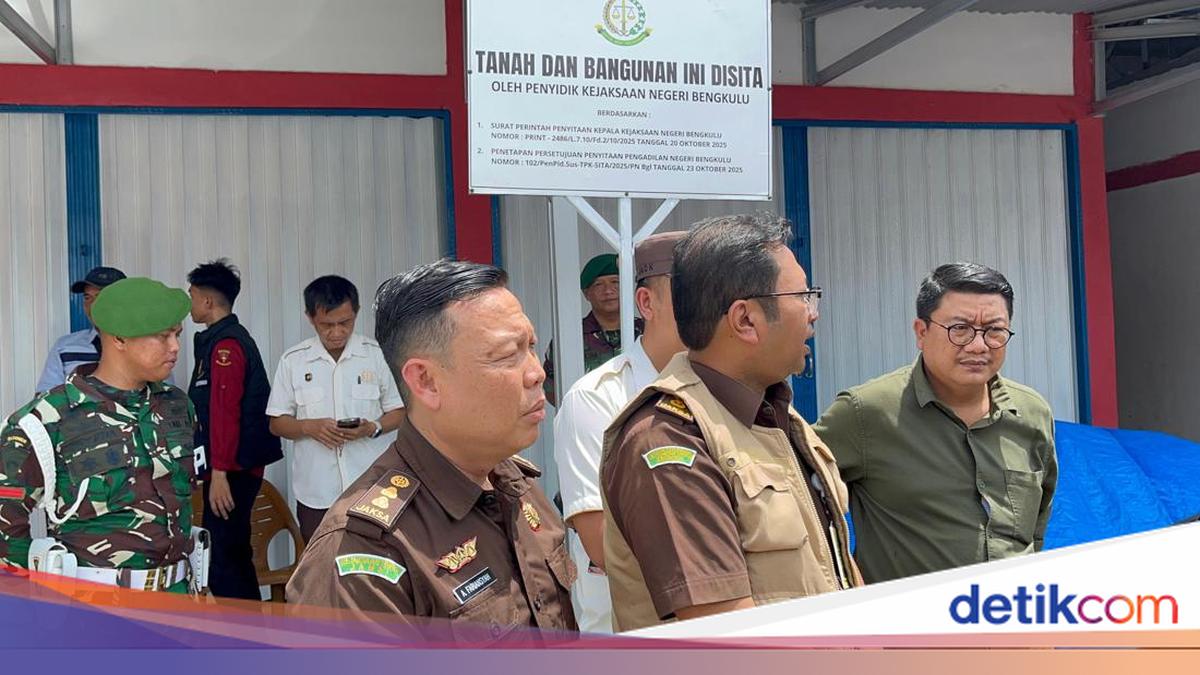 52 Kios di Pasar Panorama Bengkulu Disita Kejari