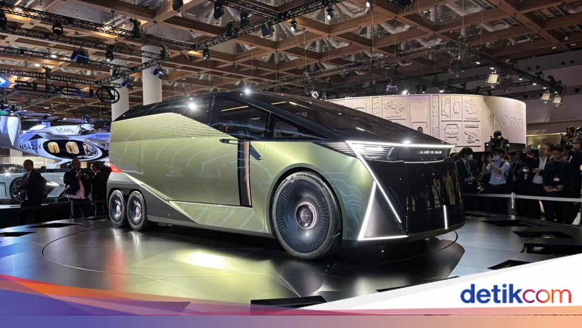 Mewah! Lexus Pamer Mobil sampai Kapal untuk Para Sultan