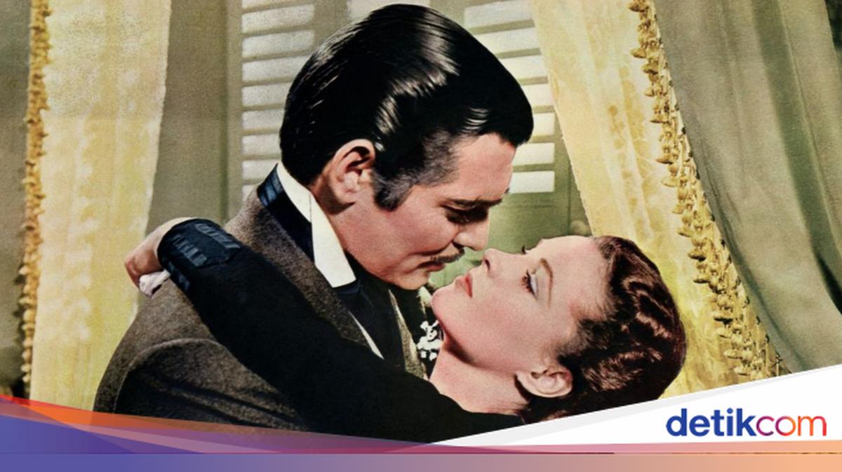 10 Film Romantis Klasik yang Tetap Bikin Jantung Berdebar