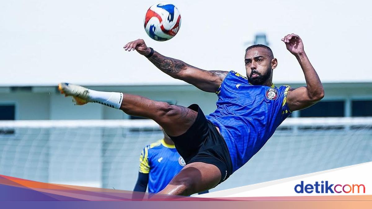 Dua Striker Arema Masuk 5 Besar Top Skor, Bukti Ketajaman Lini Depan?