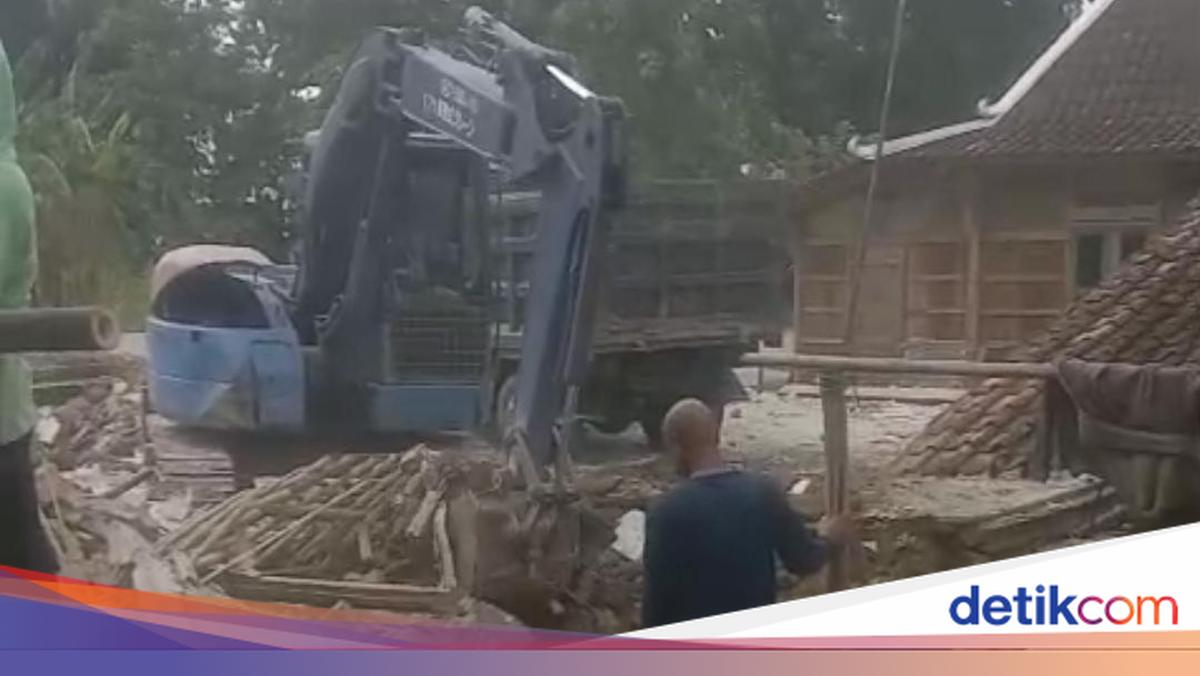 Sakit Hati Tuding Istri Selingkuh Suami Di Sragen Hancurkan Rumah