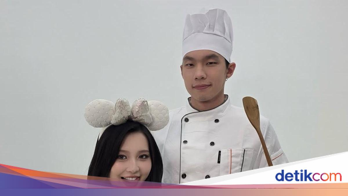Vior Pamer Perut Hamil, Netizen Bangga dengan Stretch Mark
