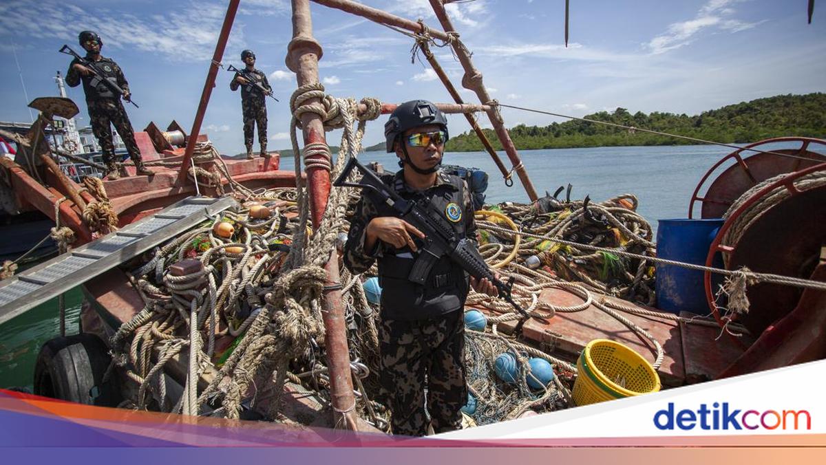 Detik-detik Penangkapan Kapal Vietnam Pencuri Ikan di Laut Natuna
