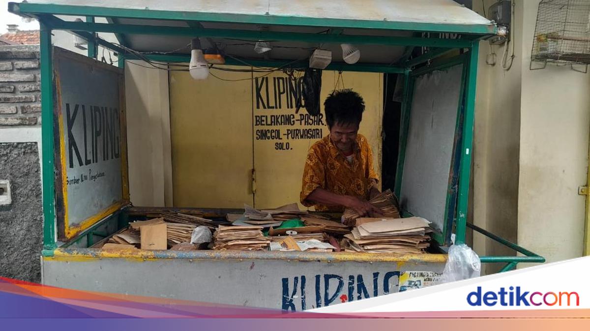 Kesetiaan Mbah Harsoyo Berburu Koran demi Lembaran Kliping