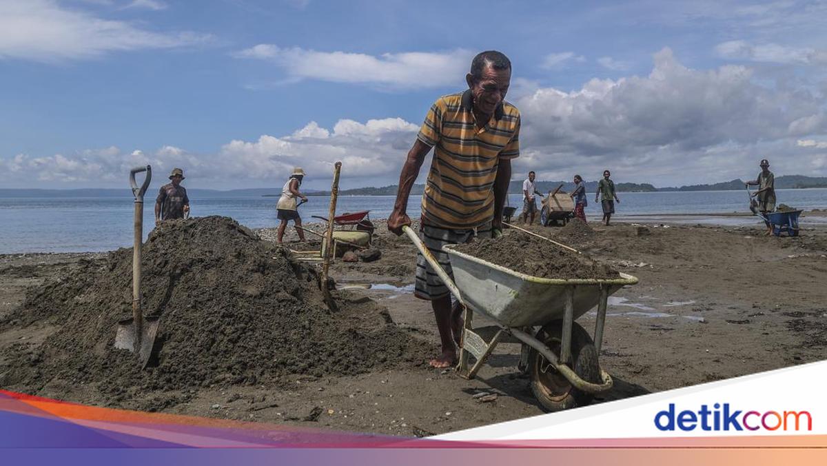 Pasir Laut Jadi Sumber Penghidupan Warga Pulau Bacan