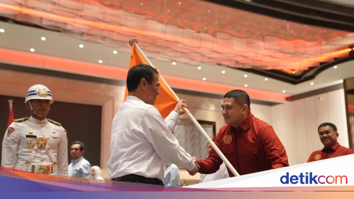 Wali Kota Makassar Appi Dilantik Jadi Ketua IKA FH Unhas