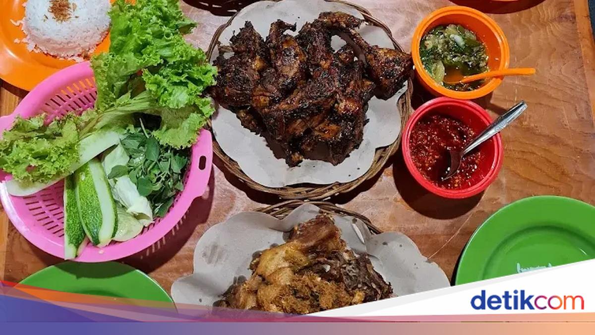 Mau Jajan di BKT? Ini 7 Makanan Enak yang Bisa Kamu Coba