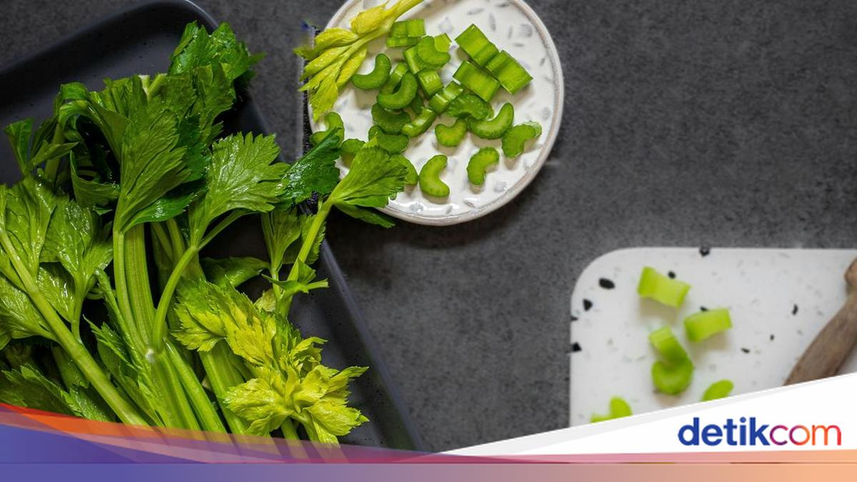 5 Manfaat Rebusan Daun Seledri Beserta Cara Membuat dan Aturan Konsumsinya