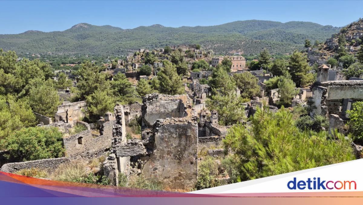 Jejak Kota Mati Kayakoy: Konflik, Air Mata & Gempa Dahsyat yang ...