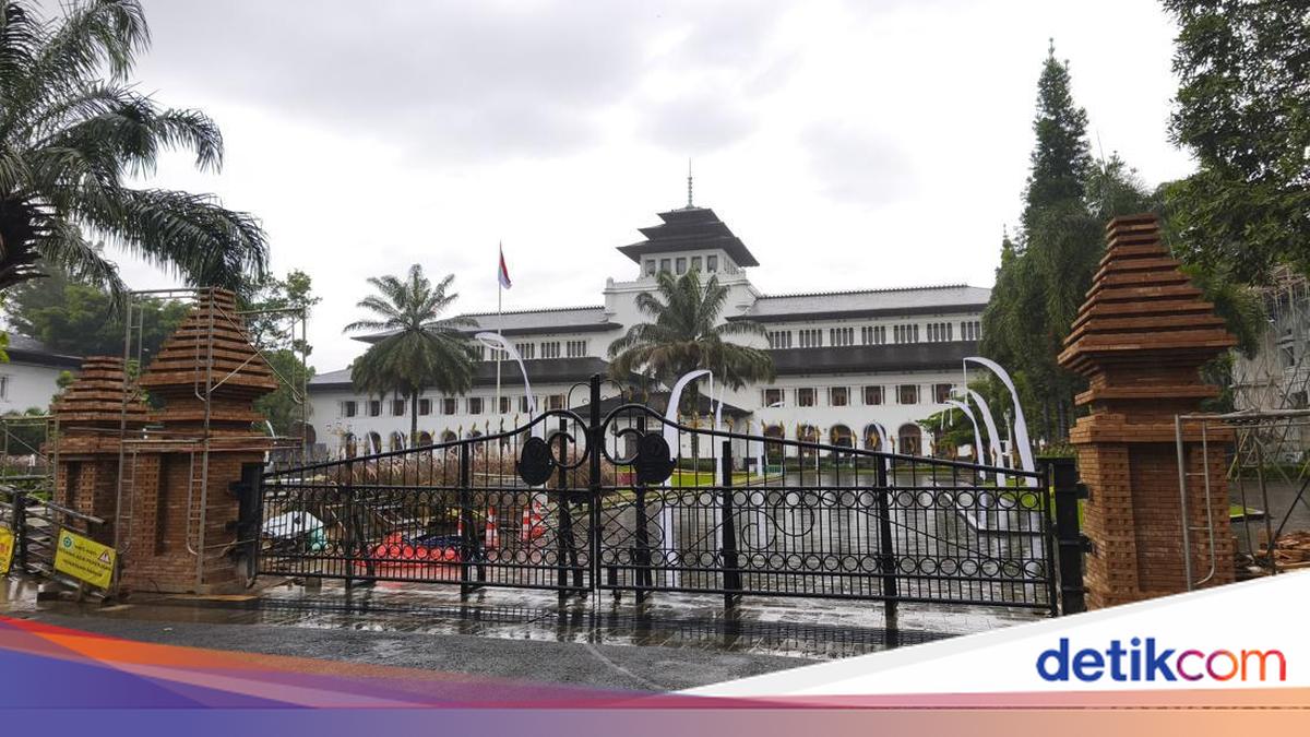Mengenal Candi Bentar yang Jadi Inspirasi Wajah Baru Gedung Sate