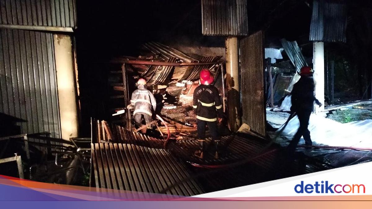 Mess Karyawan-Gudang Hotel di Pandeglang Terbakar, Diduga Akibat Korsleting