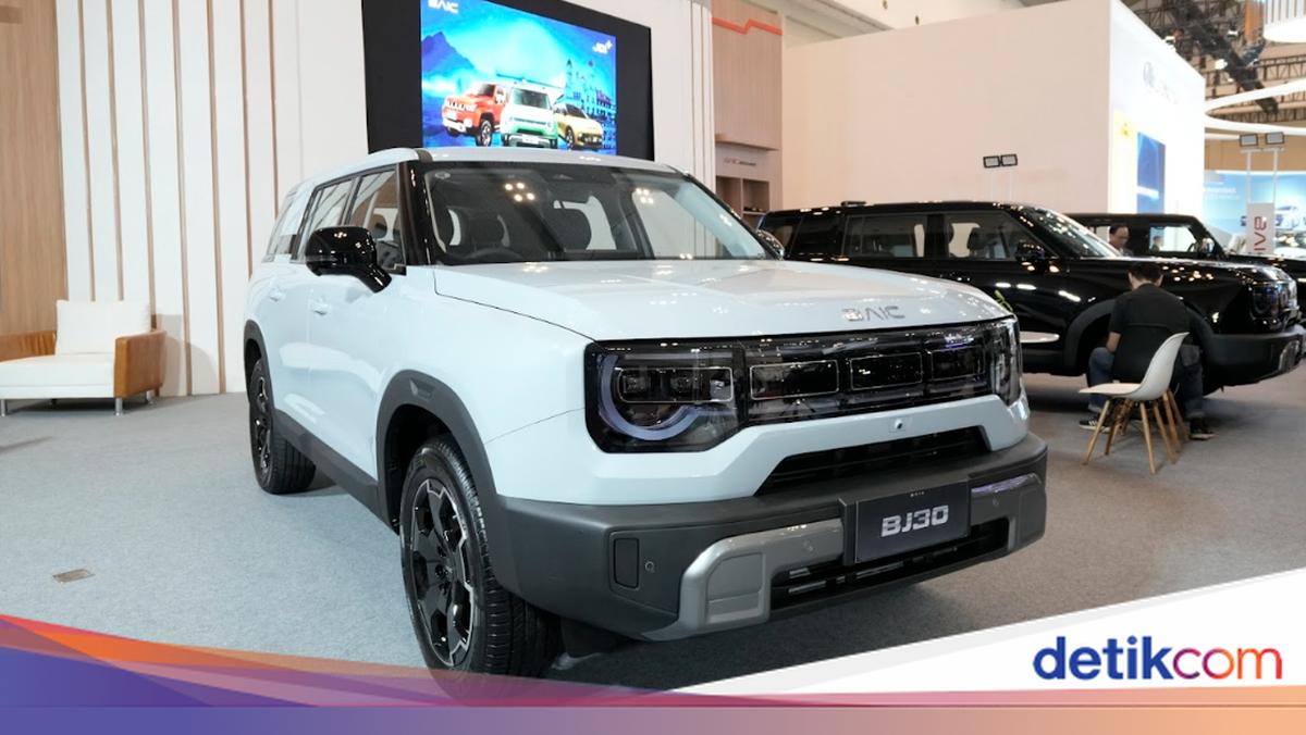 BAIC BJ30 Hybrid FWD Meluncur, Harga Rp 499 Juta!