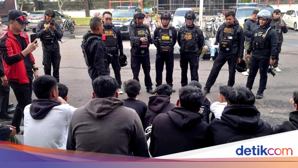 Hendak Tawuran, 25 Anggota Geng Motor di Bandung Diamankan Polisi