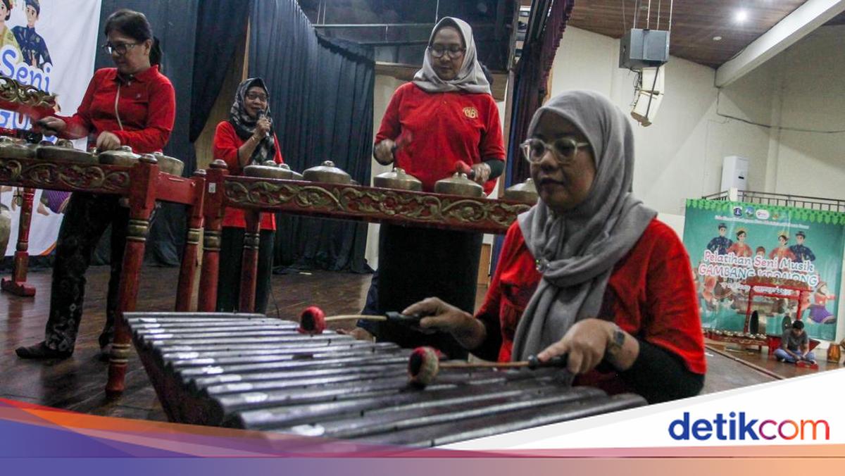 Pelatihan Musik Tradisional Gambang Kromong Hidupkan Kembali Kesenian ...