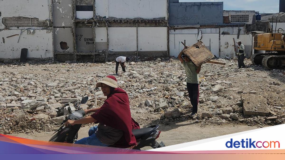 Rumah Sahroni yang Dijarah Kini Rata dengan Tanah, Siap Dibangun Ulang