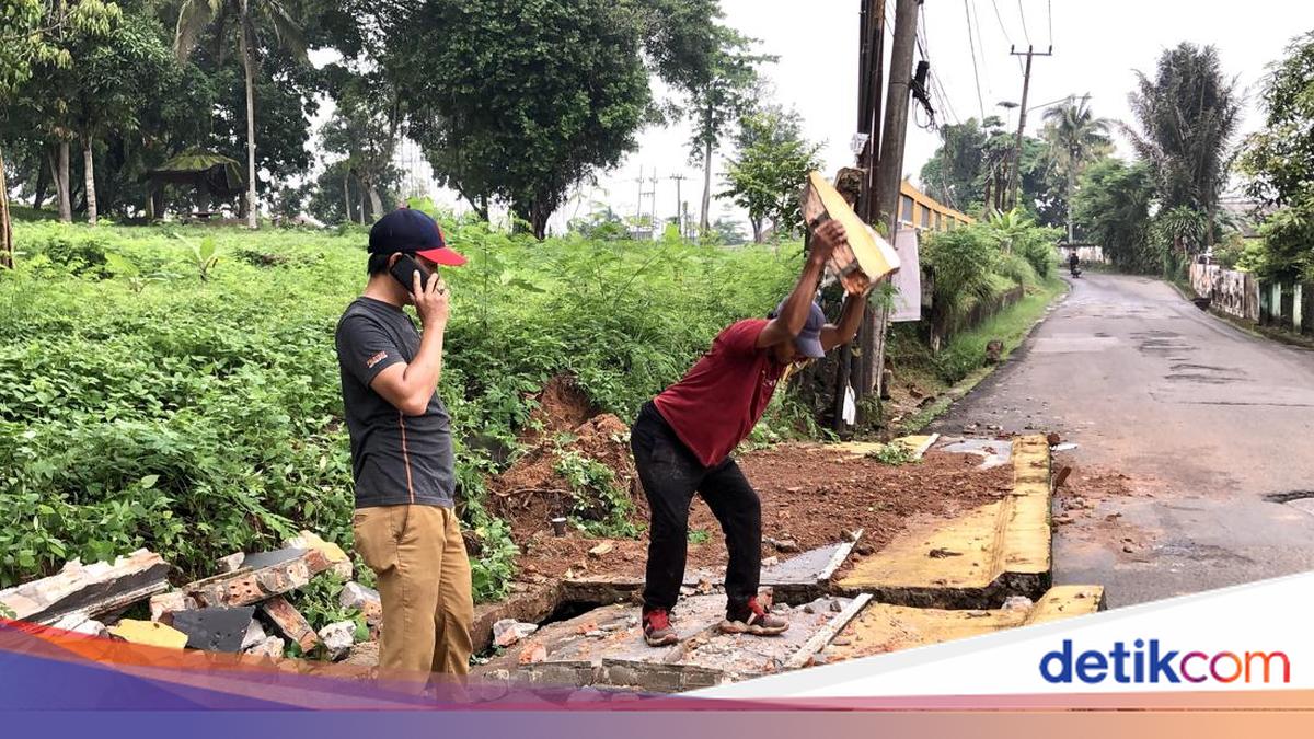 Pagar Bukit Siguntang Roboh, Disbudpar Sumsel: Hujan Deras