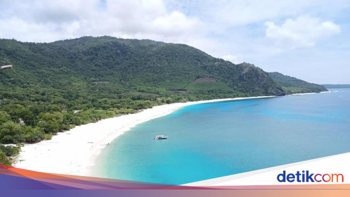 Menelusuri Keindahan Pantai Lingal Alor: Rute, Daya Tarik, Tips Berwisata