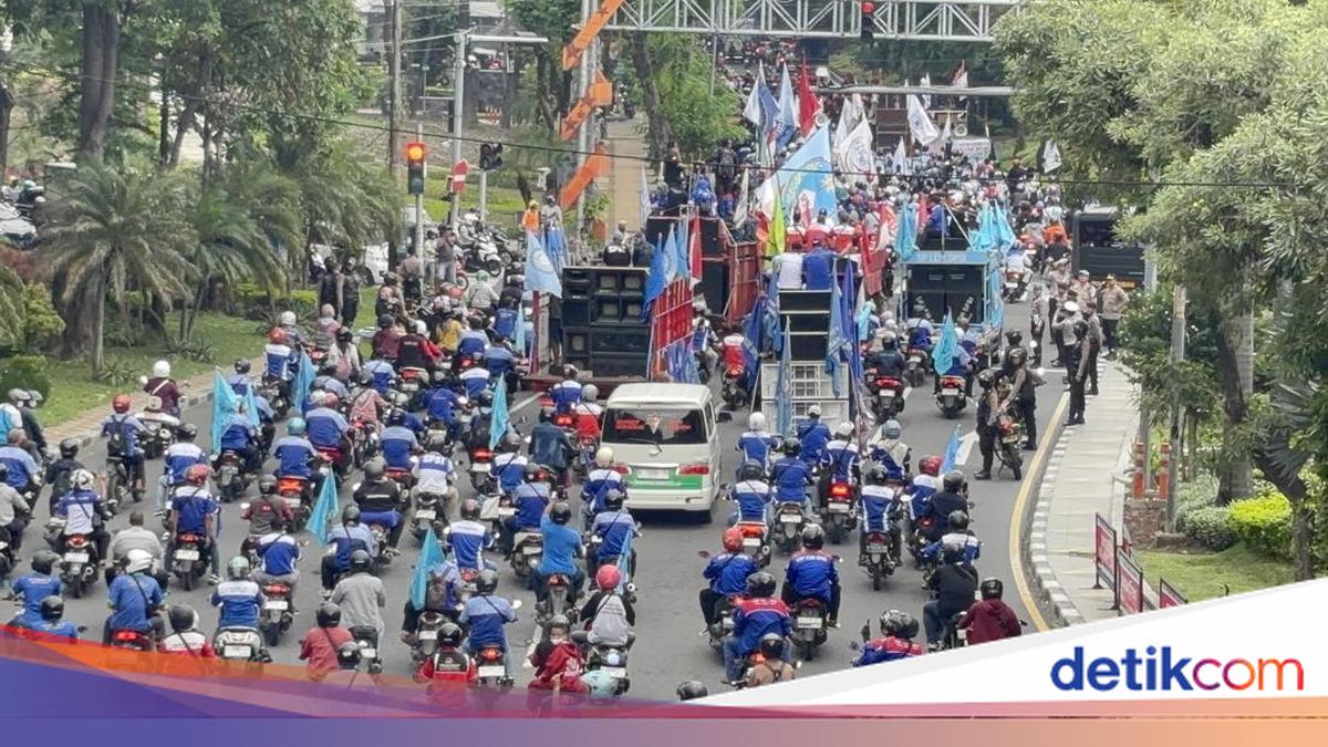Ribuan Buruh Bakal Demo Pra May Day di Surabaya, Ini Tuntutannya