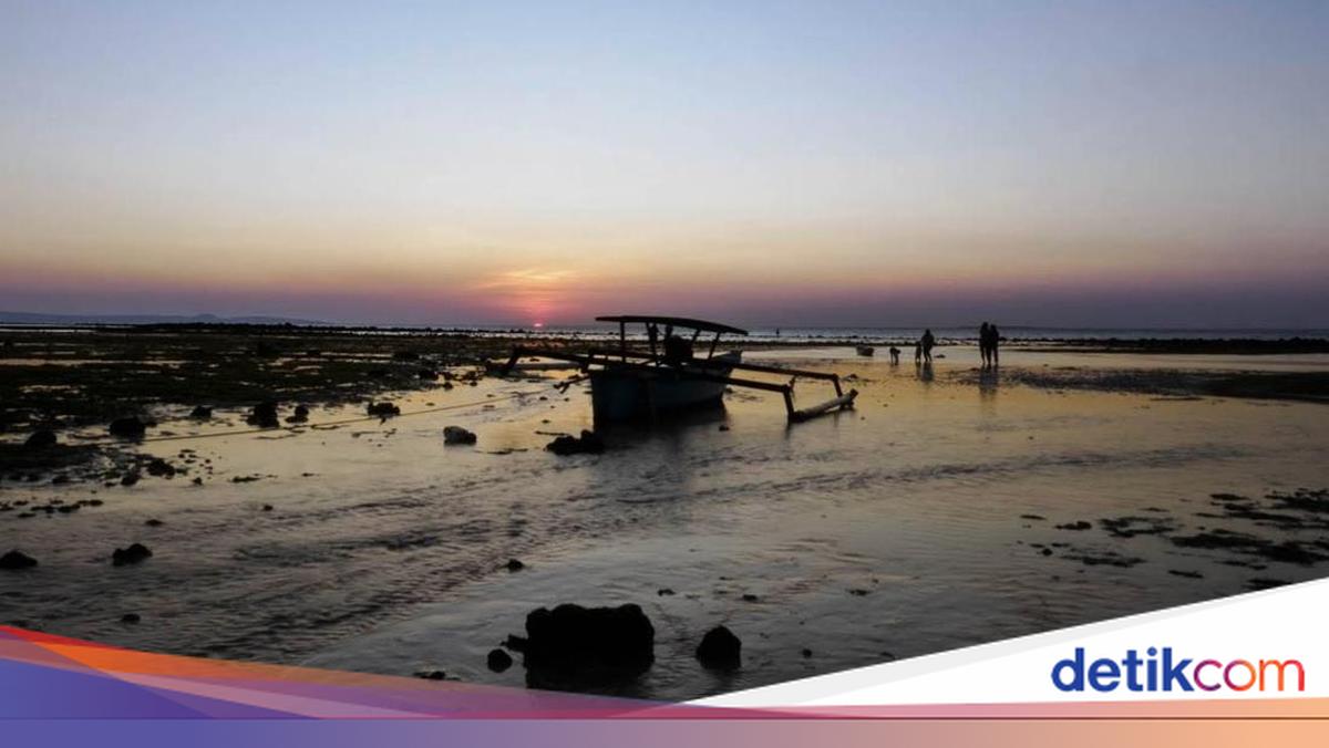 Menikmati Indahnya Pantai Kelapa Lima, Destinasi Favorit Warga Kupang