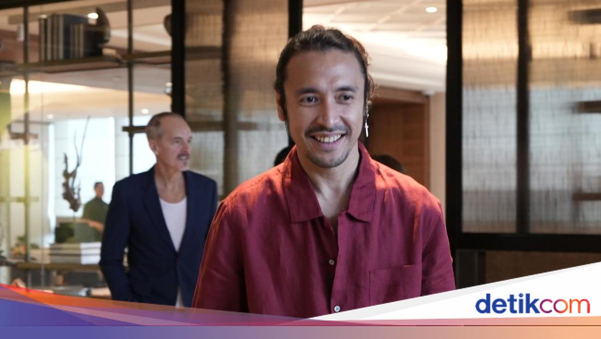 Ello Ungkap Sisi Lain di Balik Penampilan Rockstar sebagai Musisi
