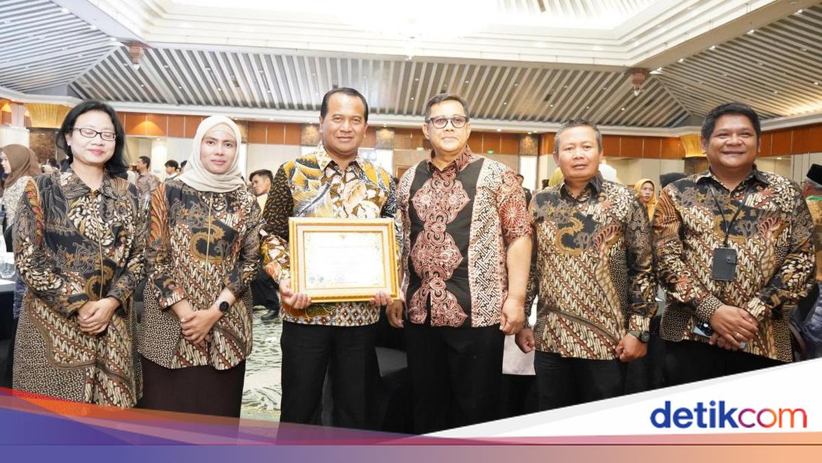 Pemprov Jatim Raih Penghargaan ProKlim Lestari-Utama Terbanyak di Indonesia