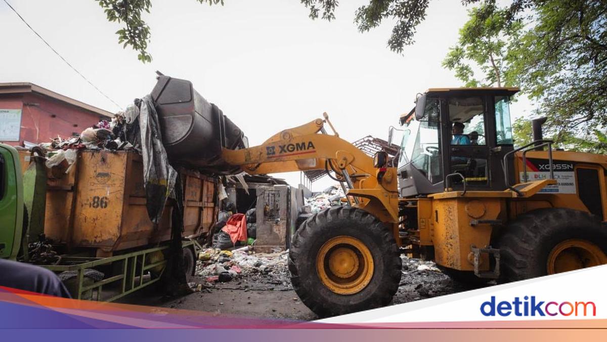 Farhan Minta Pemprov Tetapkan Bandung Darurat Sampah, Kenapa?
