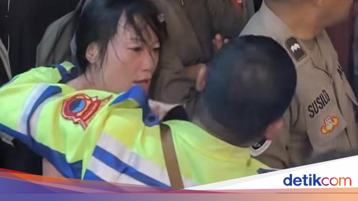 Viral Wanita WN China Ngamuk Usai Tabrak 2 Pemotor di Semarang, 1 Tewas