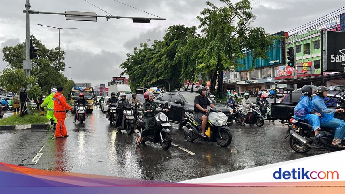 Lalin di Jalan Urip-Perintis Makassar Berangsur Normal Usai 3,5 Jam Macet